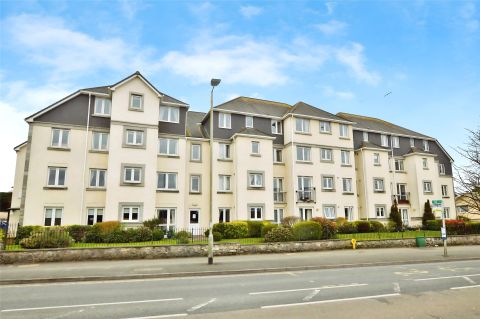 Horn Cross Road, Plymouth, Devon PL9, 2 bed flat for sale, £150,000 ...