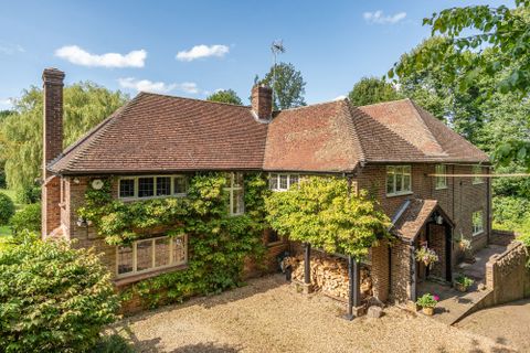 5 bed detached house for sale in Bashurst Hill, Itchingfield RH13, £ ...