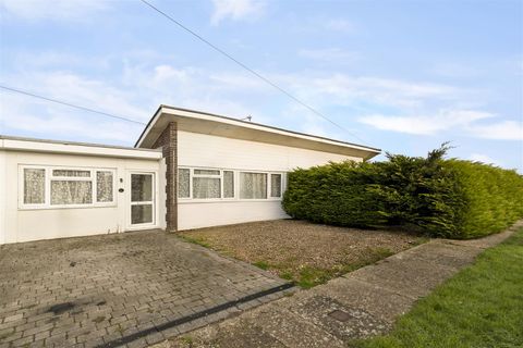 The Square, Pevensey Bay, Pevensey BN24, 3 bed bungalow for sale, £ ...