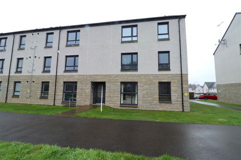 24 Drummossie Road, Stratton, Inverness IV2, 2 bed flat for sale, £ ...