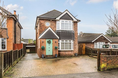 Fairlands, Guildford GU3, 3 bed detached house for sale, £650,000 - Zoopla