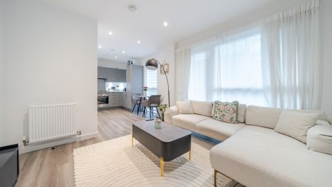 Ron Leighton Way, East Ham E6, 1 bed flat for sale, £75,000 - Zoopla