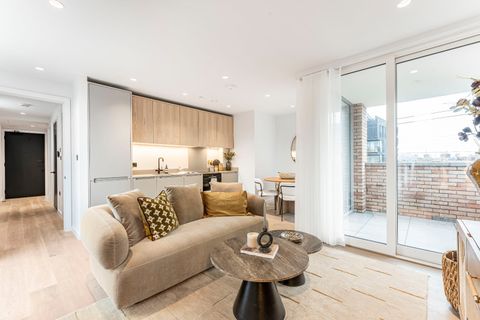 New home, 2 bed flat for sale in Lamb Mews, 50 Lamb Lane E8, £695,000 ...