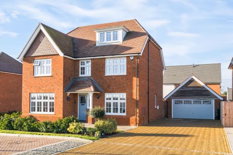 Hagelstowe Avenue, High Halstow, Kent. ME3, 5 bed detached house for ...