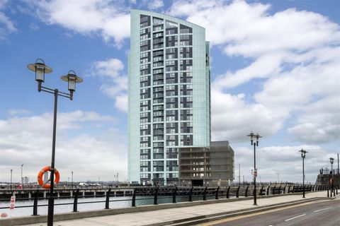 Alexandra Tower, Princes Parade, Liverpool L3, 2 bed flat to rent, £ ...