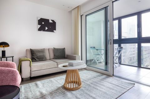 London Borough Of Tower Hamlets E1, 1 bed flat to rent, £3,890 pcm - Zoopla