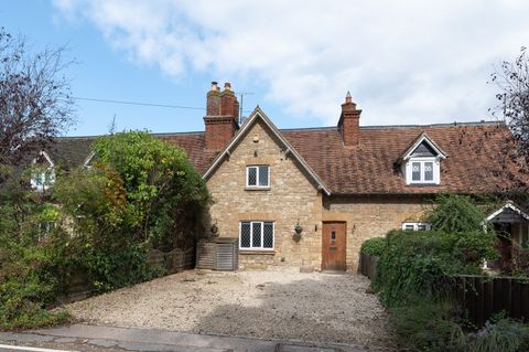 4 bed cottage for sale in Church End, Biddenham, Bedfordshire MK40, £ ...