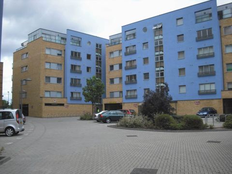 Tideslea Path, West Thamesmead SE28, 2 bed flat to rent, £1,500 pcm ...