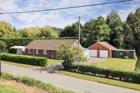 Mill Road, Hardwick, (Near Long Stratton) NR15, 3 bed bungalow for sale ...