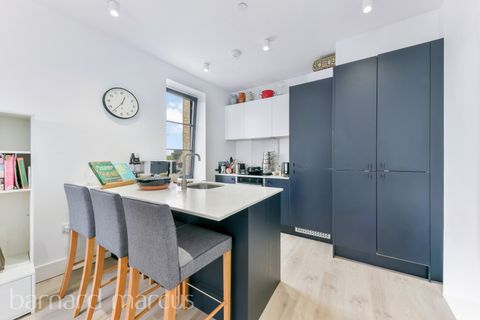 Mitcham Lane, London SW16, 1 bed flat to rent, £2,000 pcm - Zoopla
