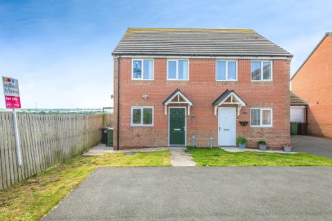 Woodland Walk, Upton, Pontefract WF9, 3 bed semi-detached house for ...