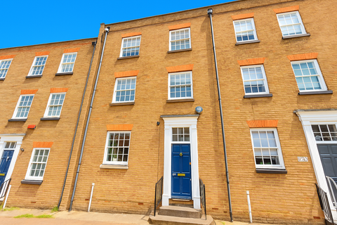 St. Margarets Banks, High Street, Rochester ME1, 4 bed town house for ...