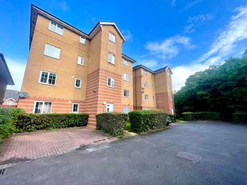 Cory Place, Cardiff CF11, 2 bed flat to rent, £950 pcm - Zoopla