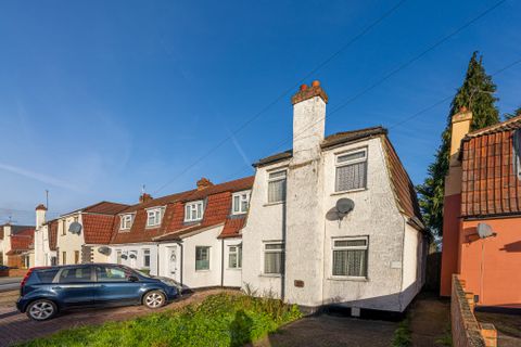 3 bed terraced house to rent in Elliman Avenue, Slough SL2, £1,650 pcm ...