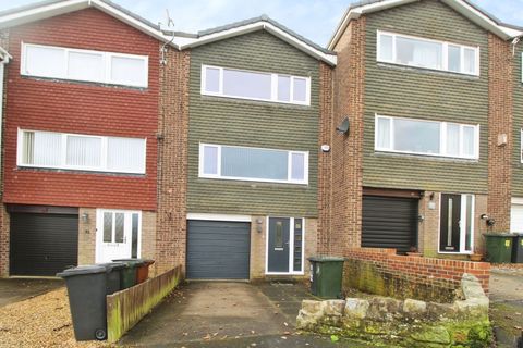 4 bed town house for sale in Dene Road, Wylam NE41, £300,000 - Zoopla
