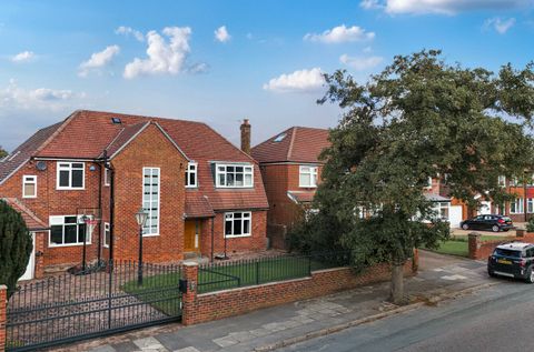 Mainway, Alkrington, Middleton, Manchester M24, 5 bed detached house ...