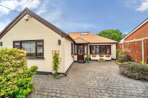 3 bed bungalow for sale in Hazel Road, Ash Green, Surrey GU12, £675,000 ...