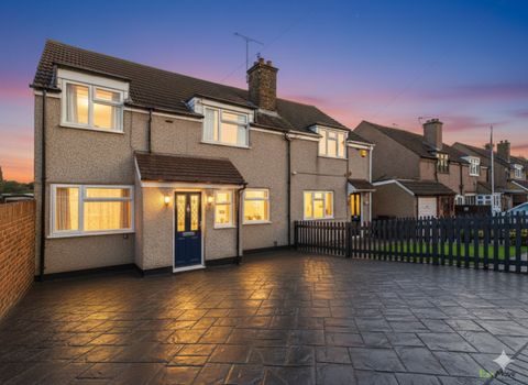 Green Walk, Crayford, Dartford, Kent DA1, 4 bed semi-detached house for sale, £475,000 - Zoopla