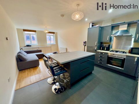 Springfield Road, Horsham RH12, 2 bed flat for sale, £280,000 - Zoopla