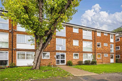 Chenies Court, Woodhall Farm, Hemel Hempstead, Hertfordshire HP2, 2 bed ...