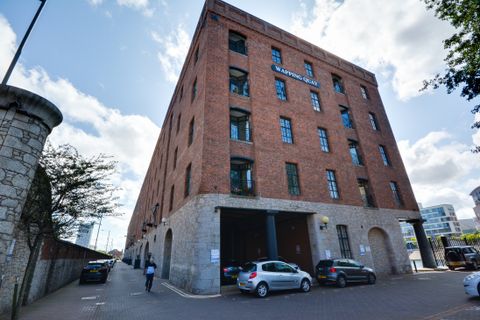 2 bed flat for sale in Wapping Quay, Liverpool L3, £300,000 - Zoopla