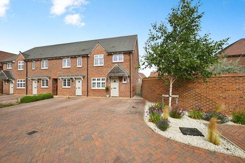 Birch Ground Close, Houlton, Rugby CV23, 3 bed end terrace house for sale, £299,950 - Zoopla