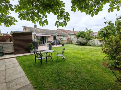 3 bed semi-detached bungalow for sale in Oval Close, North Luffenham ...