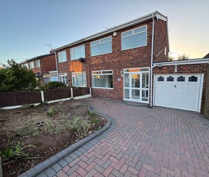 Mersey Avenue, Liverpool L31, 3 bed semi-detached house to rent, £1,400 ...