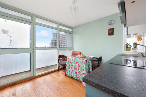 2 bed flat for sale in Rectory Road, Hackney N16, £260,000 - Zoopla