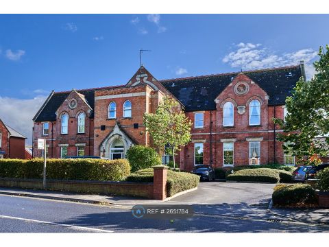 Victoria House, Swindon SN1, 1 bed flat to rent, £900 pcm - Zoopla