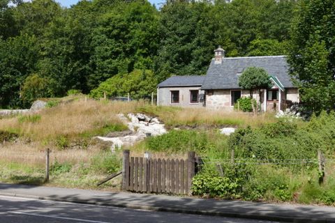 2 bed cottage for sale in Old Ground, Invergarry PH35, £155,000 - Zoopla