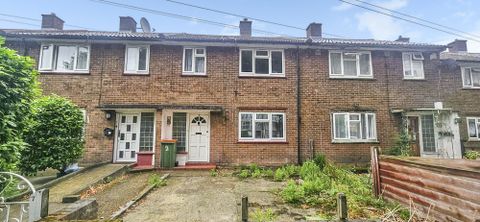 Canning Town, London E16, 3 bed terraced house for sale, £450,000 - Zoopla