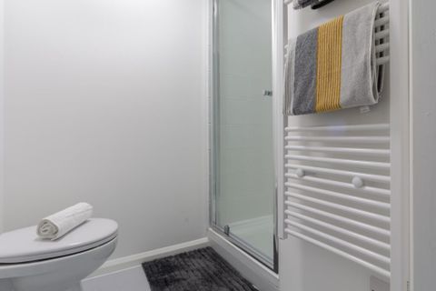 1 bed flat to rent in Devon Street, Liverpool L3, £607 pcm - Zoopla