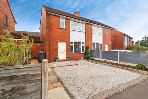 2 bed terraced house for sale in Hawthorn Crescent, Oldham OL2, £ ...