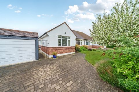 Ray Lea Road, Maidenhead SL6, 2 bed semi-detached bungalow for sale, £ ...