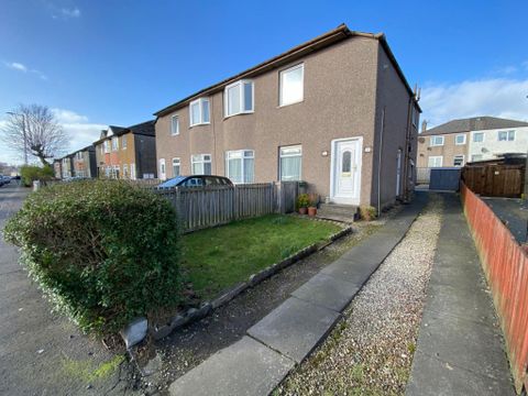 2 bed flat to rent in Croftfoot Road, Croftfoot, Glasgow G44, £895 pcm ...