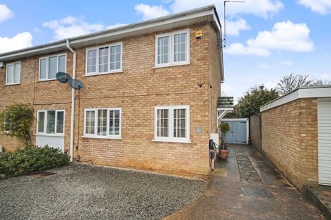 Sherwood Avenue, Kingsthorpe, Northampton NN2, 3 bed semi-detached ...