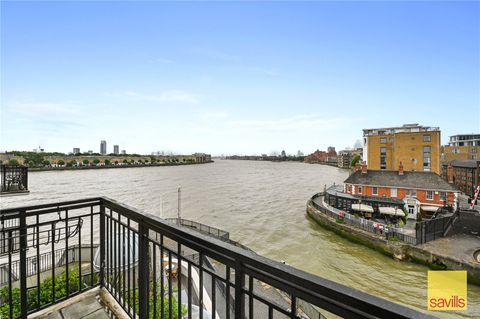Victoria Wharf, 46 Narrow Street, Limehouse, London E14, 2 bed flat for ...