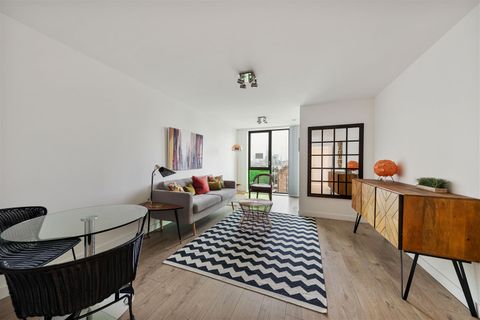 The Highway, Shadwell E1W, 1 bed flat to rent, £2,600 pcm - Zoopla
