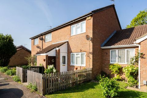 2 bed terraced house for sale in Enborne Close, Aylesbury HP21, £ ...