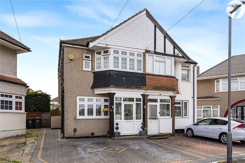 Kingswood Close, West Dartford, Kent DA1, 3 bed semi-detached house for sale, £425,000 - Zoopla