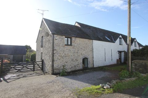 Higher End, St. Athan CF62, 4 bed barn conversion for sale, £475,000 ...