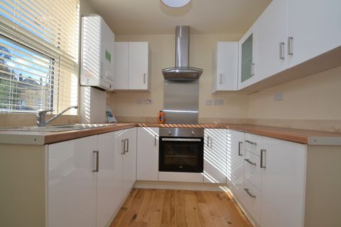 Loampit Vale, London SE13, Room to rent, £1,400 pcm - Zoopla