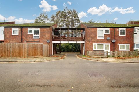 2 bed maisonette for sale in Braybourne Close, Uxbridge UB8, £270,000 ...