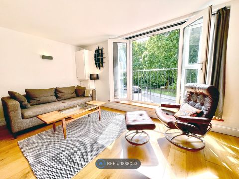 Studio to rent in Martello Street, London E8, £2,500 pcm - Zoopla