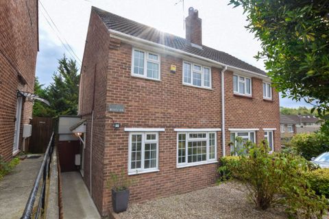 Bower Road, Hextable BR8, 3 bed terraced house to rent, £1,750 pcm - Zoopla