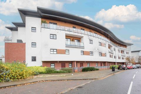 3 bed flat for sale in Blue Moon Way, Manchester M14, £175,000 - Zoopla