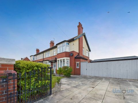 Sandhurst Avenue, Lytham St. Annes FY8, 4 bed semi-detached house for ...