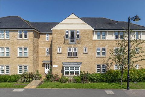 High Royds Drive, Menston, Ilkley, West Yorkshire LS29, 2 bed flat for ...