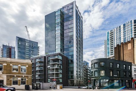 1 bed flat to rent in Alie Street, Aldgate East E1, £3,299 pcm - Zoopla